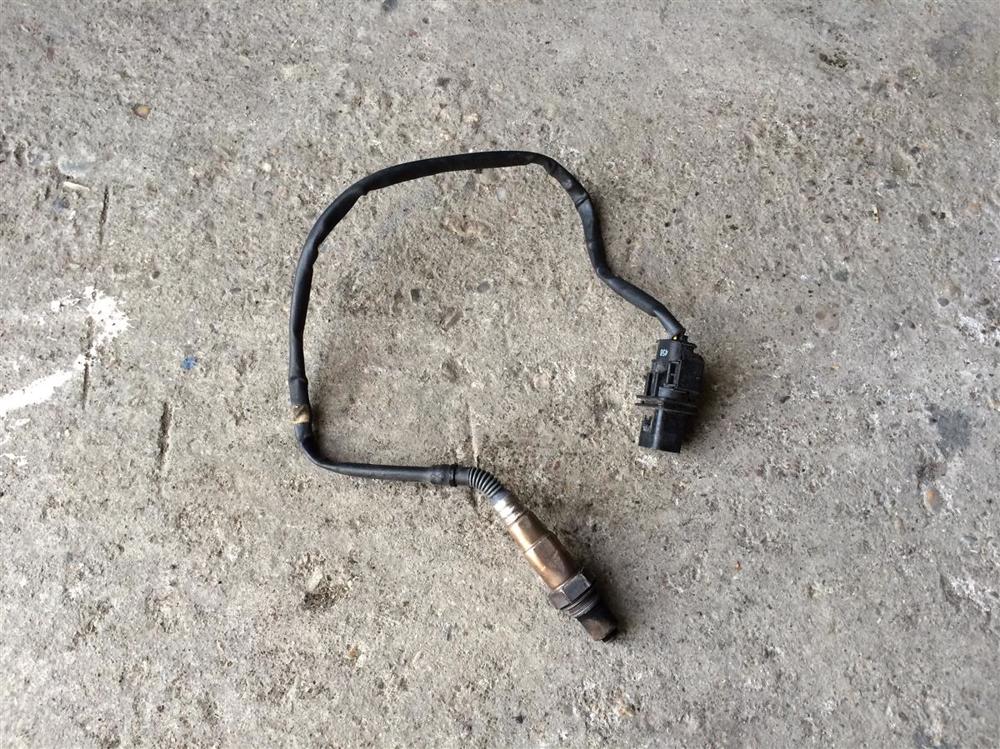 Sonda lambda pentru VW Passat B6 2.0 TDI-03L906262B-Piesa Originala din ...